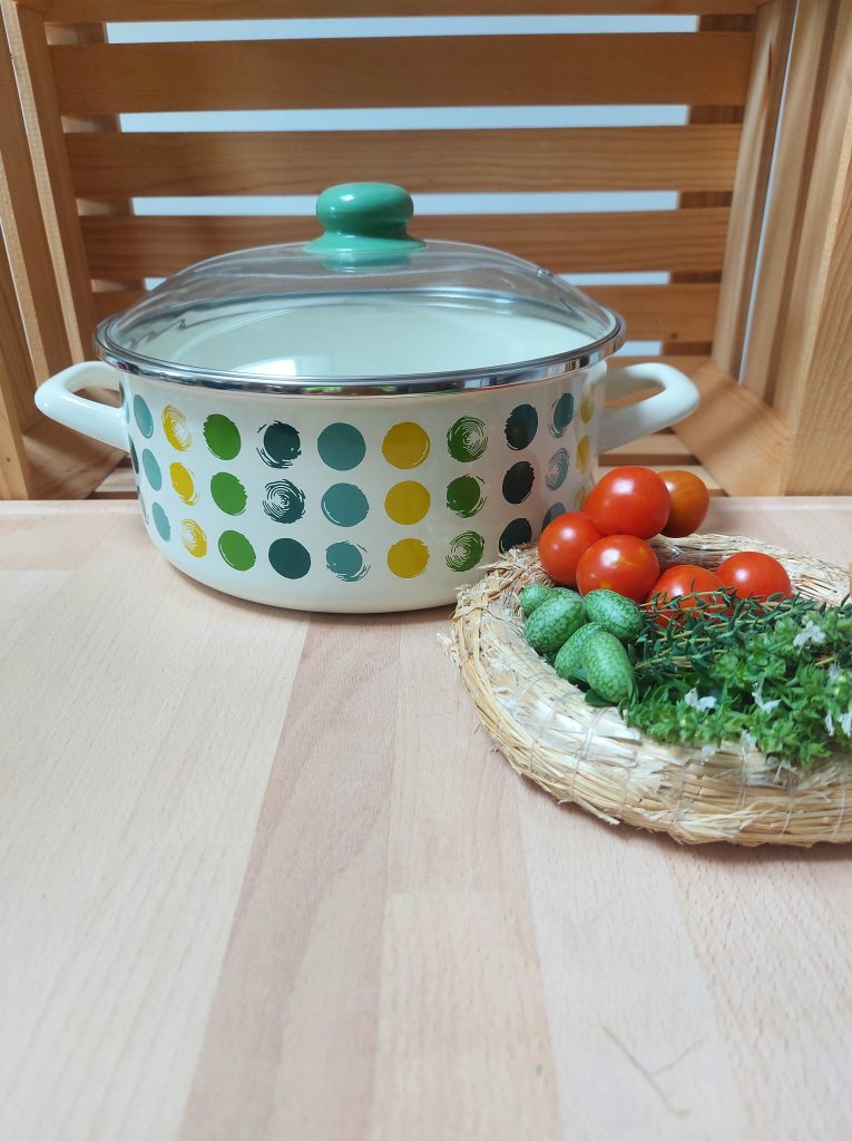 Kozica z zelenimi pikami 4l | Korotan